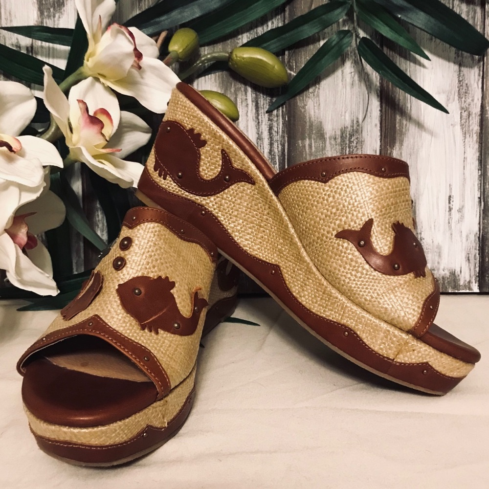 Anna Sui Kissing Fish Wedge Slides - Gem